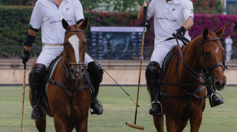 5 Best Tips for Styling Custom Polo Uniforms - The Visual Communication Guy